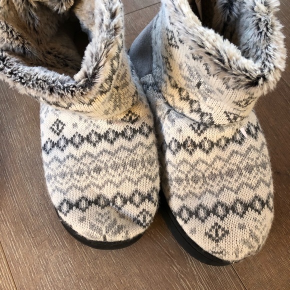 dearfoams | Shoes | Dearfoams Slipper Boots | Poshmark